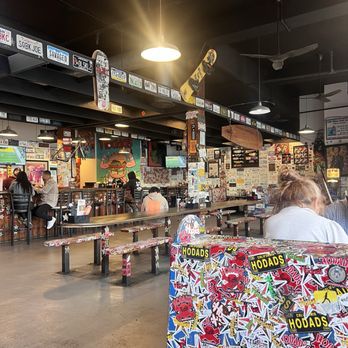 HODAD’S - Updated June 2025 - 3668 Photos & 3090 Reviews - 945 Broadway ...