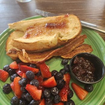 ZEKE’S BREAKFAST & BAKES - Updated December 2024 - 59 Photos & 57 ...