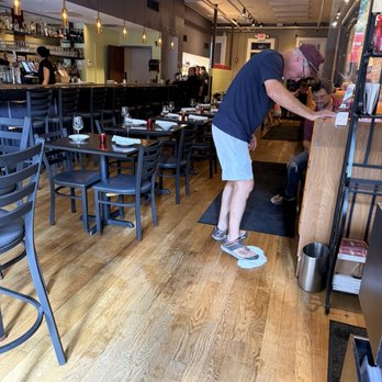 GRAVY - Updated December 2025 - 757 Photos & 832 Reviews - 135 S ...