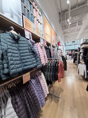 UNIQLO - MEMORIAL CITY MALL - Updated April 2026 - 122 Photos & 19 ...