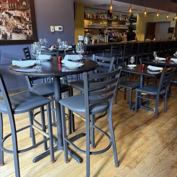 GRAVY - Updated December 2025 - 757 Photos & 832 Reviews - 135 S ...