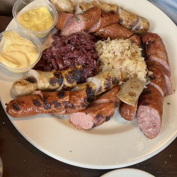 THE RATHSKELLER - Updated October 2025 - 906 Photos & 778 Reviews - 401 ...