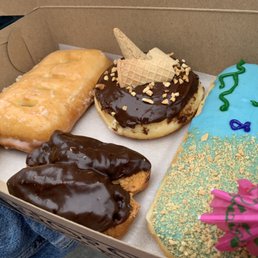 SLODOCO DONUTS - Updated June 2025 - 1555 Photos & 1346 Reviews - 793 E ...