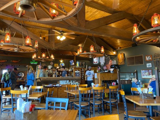 CASCADE LODGE & RESTAURANT - Updated June 2025 - 138 Photos & 137 ...