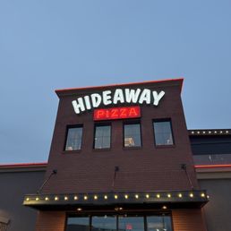 HIDEAWAY PIZZA - Updated October 2025 - 325 Photos & 313 Reviews - 5410 ...