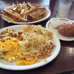 BALANCE ROCK EATERY & PUB - Updated July 2025 - 141 Photos & 195 ...