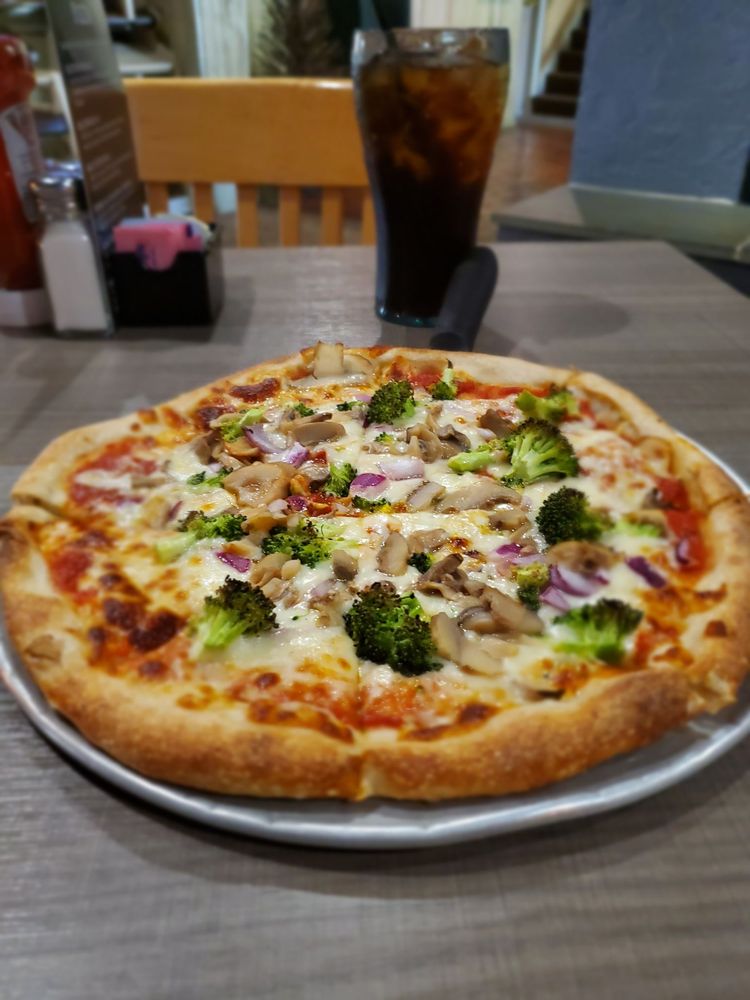 YOUR PLACE RESTAURANT & SPORTS PUB - 26 Photos & 67 Reviews - 2133 ...