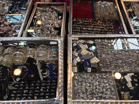 THE RAG MARKET - Updated December 2024 - 11 Photos - Rag Market Upper ...