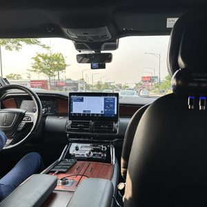 EXCELLENT CHICAGO LIMO - Updated March 2025 - 26 Photos & 21 Reviews ...