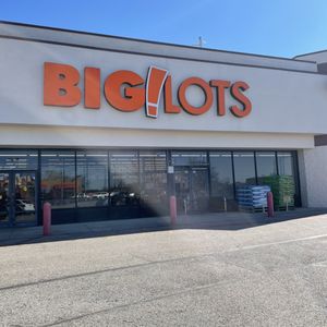 MARTIN’S FAMILY CLOTHING - Updated April 2025 - 2150 Beltline Rd SW ...