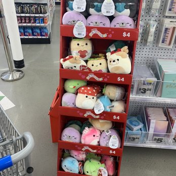 FIVE BELOW - Updated July 2025 - 47 Photos - 2859 Long Beach Rd ...