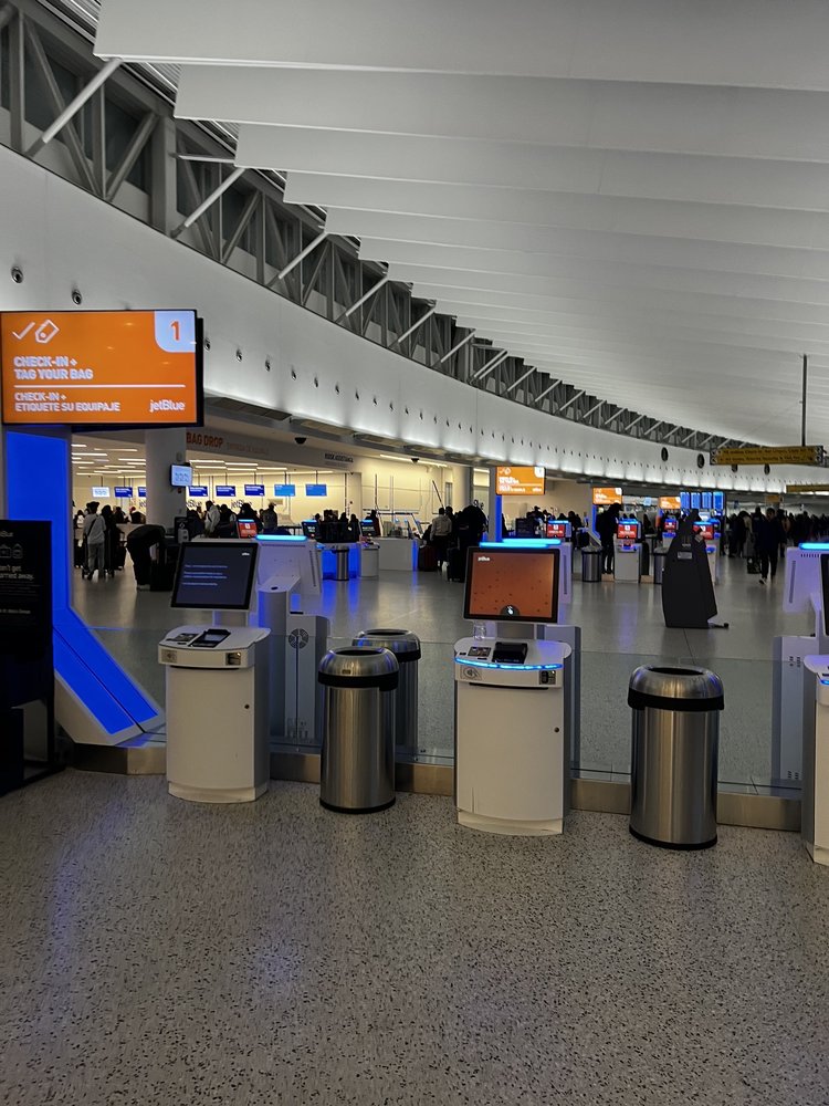 JFK AIRPORT - TERMINAL 5 - 1221 Photos & 843 Reviews - John F Kennedy ...