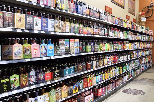 BEVERAGE WAREHOUSE - Updated December 2025 - 34 Photos & 44 Reviews ...