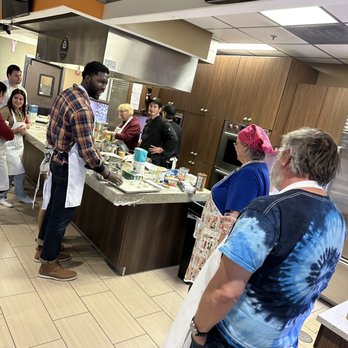 PUBLIX APRONS COOKING SCHOOL - Updated December 2025 - 22 Photos - 5400 ...