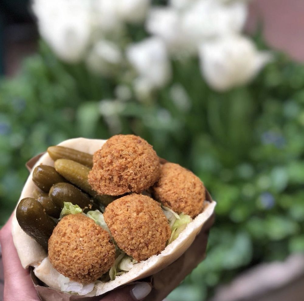 MOSHES FALAFEL - Updated October 2025 - 69 Photos & 12 Reviews - 142 W ...