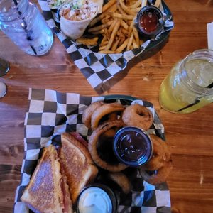 THE POINTE GRILL & BAR - Updated October 2025 - 64 Photos - 90 Reviews ...