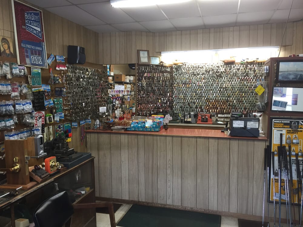 BELLE STREET KEY SERVICE - Updated October 2025 - 620 Belle St, Alton ...
