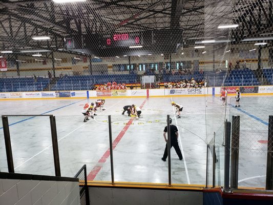 DAVE ANDREYCHUK MOUNTAIN ARENA & SKATING CENTRE - Updated February 2025 ...