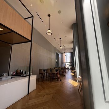 LONTRA COFFEE - Updated December 2025 - 81 Photos & 36 Reviews - 333 S ...