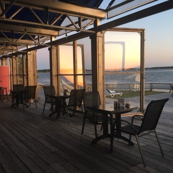 THE SUNSET ROOM AT THE SHIPYARD - Updated December 2025 - 370 Water ...