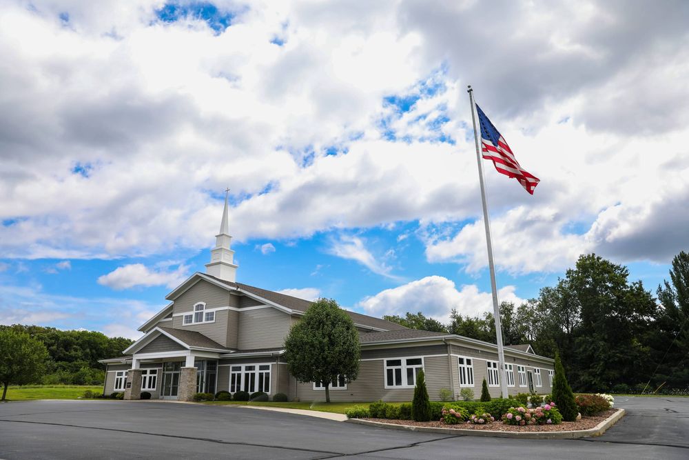 CHAPEL POINTE - Updated December 2025 - 6252 Burlingame Ave SW, Byron ...