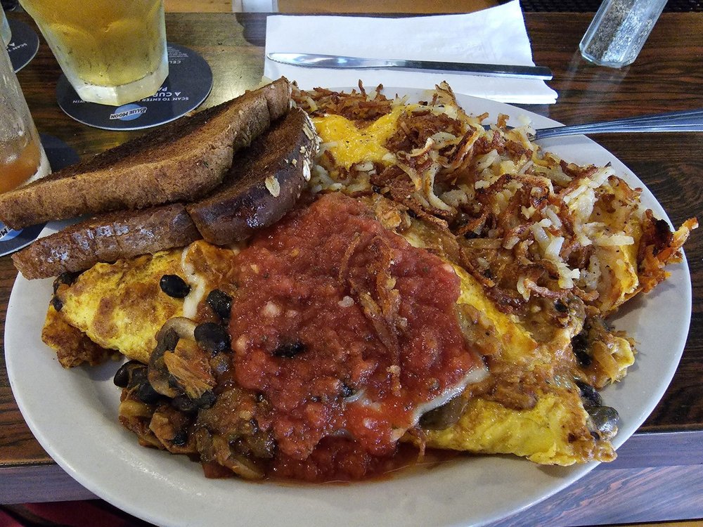 SPRING STREET TAVERN - Dive Bar in Minneapolis, Minnesota at 355 Monroe ...