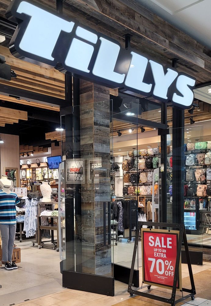 TILLYS - Updated March 2025 - 12 Photos - 111 California, Palm Desert ...
