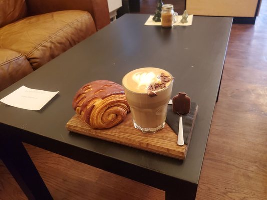 MIND THE STEP CAFE - Updated December 2025 - 24 Strand Street Great ...