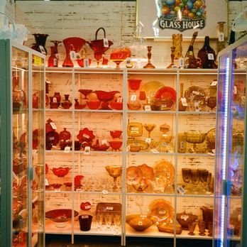 MERCHANT SQUARE ANTIQUE MARKETPLACE - Updated September 2024 - 555 ...