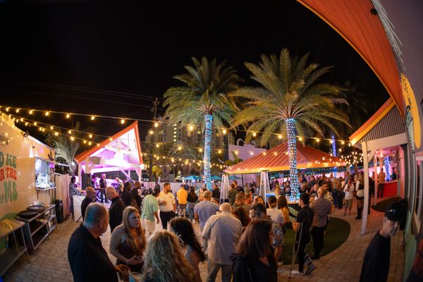 THE BUNGALOW BAR & GRILL - Updated October 2025 - 127 Photos & 71 ...