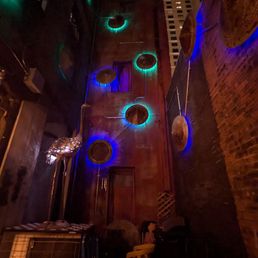 NOTSUOH - Updated December 2025 - 208 Photos & 135 Reviews - 314 Main ...