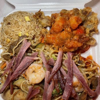 MING HO KITCHEN - 124 Photos & 94 Reviews - 7361 N Blackstone Ave ...