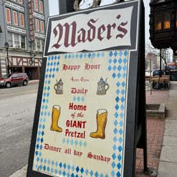 MADER’S - Updated December 2024 - 1040 Photos & 733 Reviews - 1041 N ...