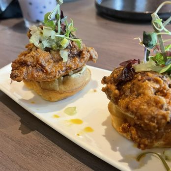 CHROMA MODERN BAR + KITCHEN - Updated May 2024 - 2695 Photos & 1151 ...