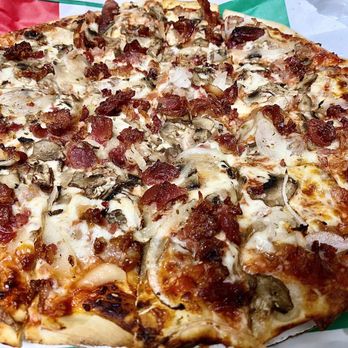 DAN’S PIZZA - Updated July 2025 - 55 Photos & 180 Reviews - 2738 Maple ...