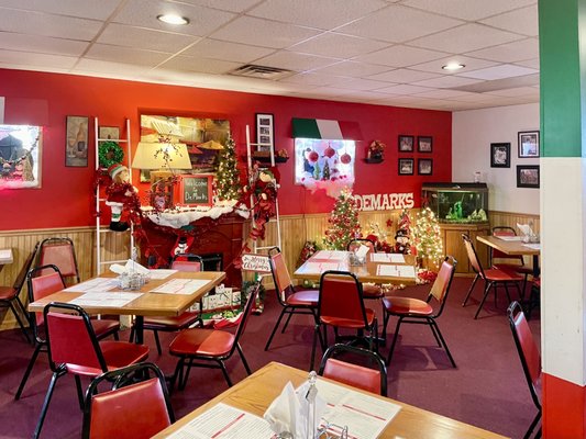 DEMARKS BAR & RESTAURANT - Updated December 2025 - 71 Photos & 12 ...