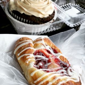 STROEHMANN MAIERS BAKERY - Updated July 2025 - 1850 Loucks Rd, York ...