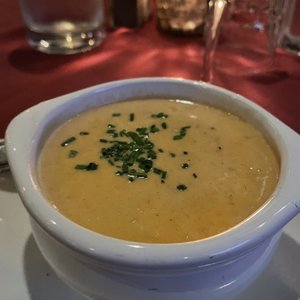 COOPERAGE INN - 283 Photos & 307 Reviews - 2218 Sound Ave, Baiting ...