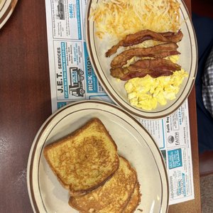 STANI’S FAMILY RESTAURANT - Updated May 2025 - 16 Photos - 8900 Mentor ...