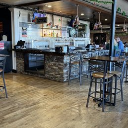 THE VANGUARD BREWPUB & DISTILLERY - Updated December 2025 - 394 Photos ...