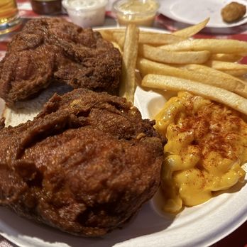 GUS’S WORLD FAMOUS FRIED CHICKEN - CAMELBACK - Updated July 2025 - 228 ...