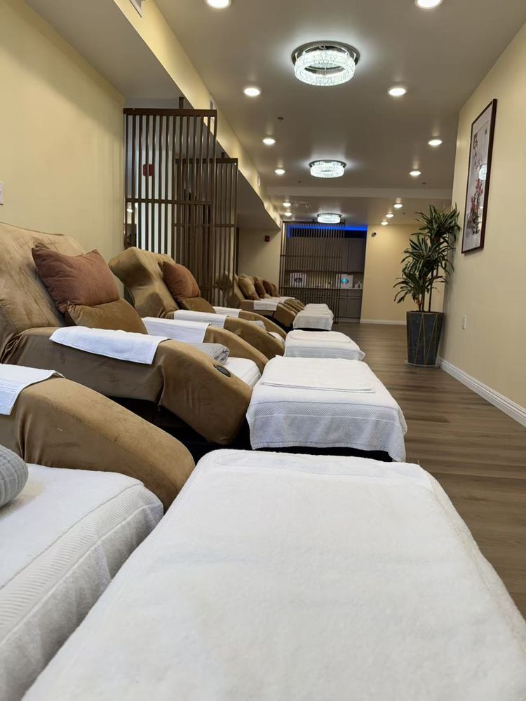 TMF SPA - Updated May 2026 - 21 Photos - 401 E Girard Ave, Philadelphia ...