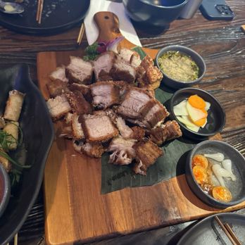 HEM KITCHEN AND BAR - Updated July 2024 - 1189 Photos & 272 Reviews ...