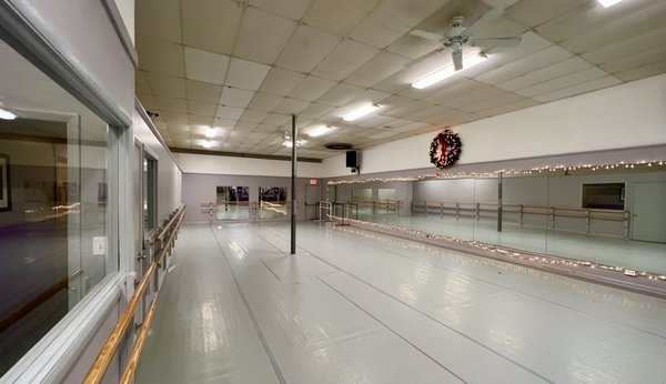 INTEGRITY SCHOOL OF DANCE - Updated October 2025 - 732 W Chicago St ...