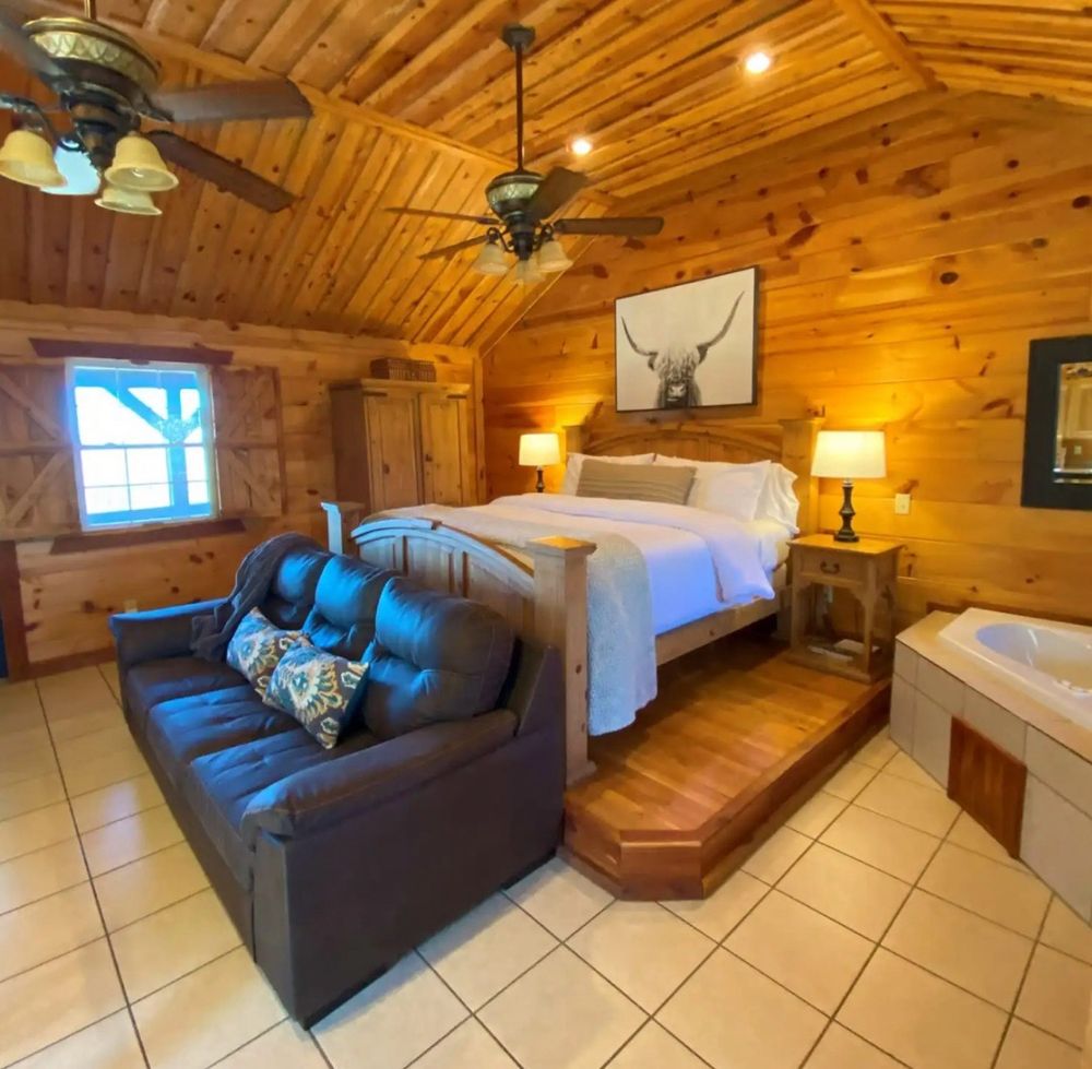 MENA MOUNTAINTOP CABINS - Updated April 2026 - 17 Photos - 141 Cabins ...