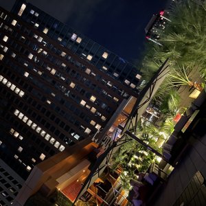 EDGE ROOFTOP - 122 Photos & 128 Reviews - 110 E 2nd St, Austin, TX - Yelp