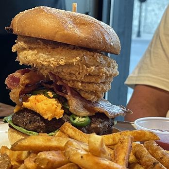 TRINITY STREET - Updated December 2025 - 162 Photos & 168 Reviews - 110 ...