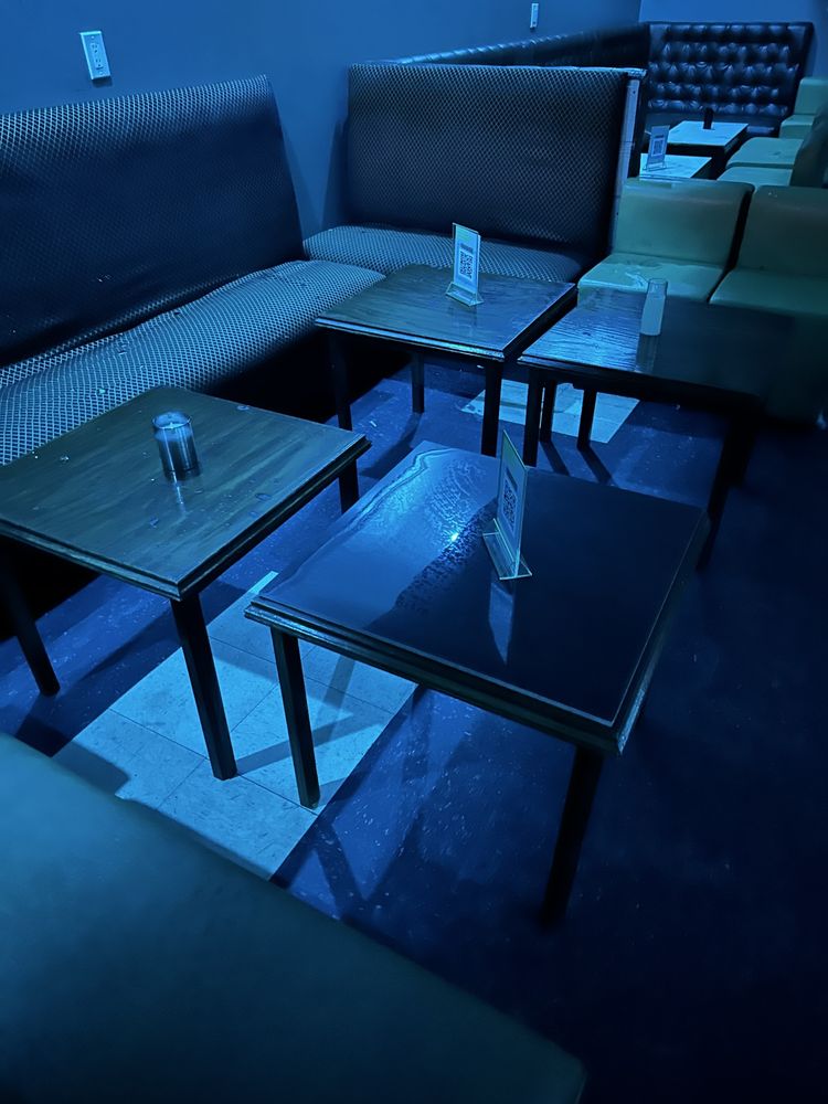 COZY LOUNGE - Updated May 2025 - 23 Photos - 868 Lancaster Ave, Bryn ...