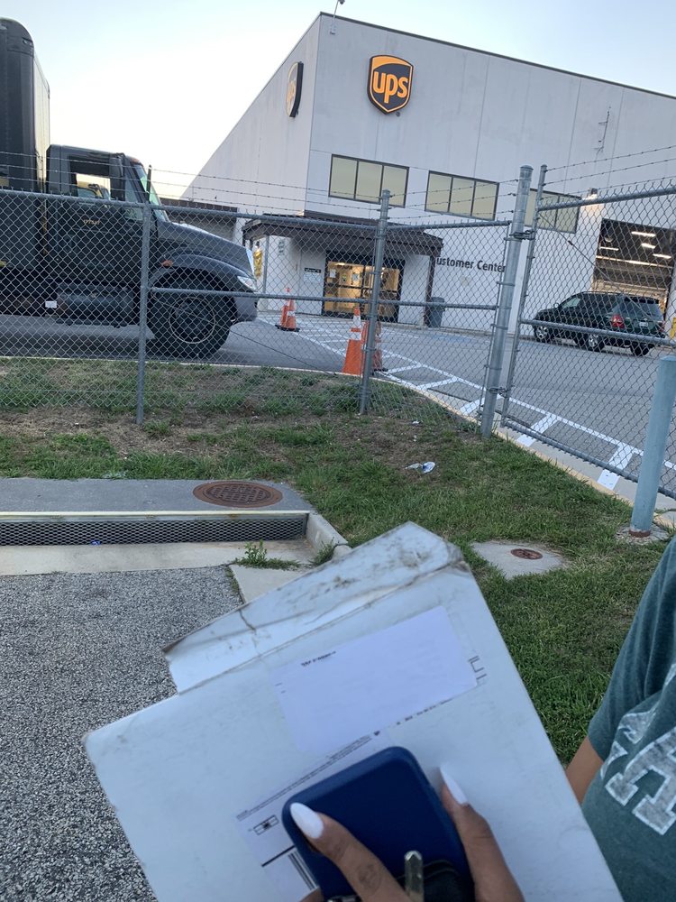 UPS CUSTOMER CENTER - Updated July 2024 - 62 Reviews - 8200 Alban Rd ...