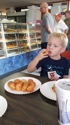 AM DONUTS & CROISSANTS 2 - Updated December 2025 - 27 Photos & 34 ...